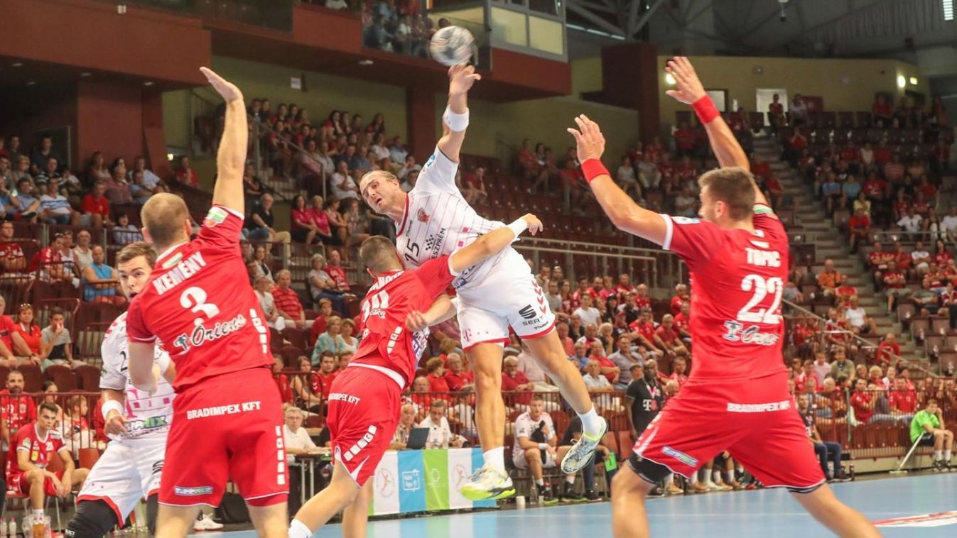 Borozan bombaformában! – Összecsaptak a veszprémiek a fürediekkel