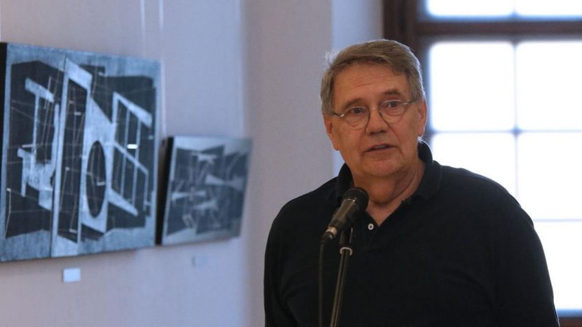 VEOL - Matzon Ákos: A hit, ami az embert élteti, az mindenképpen ...