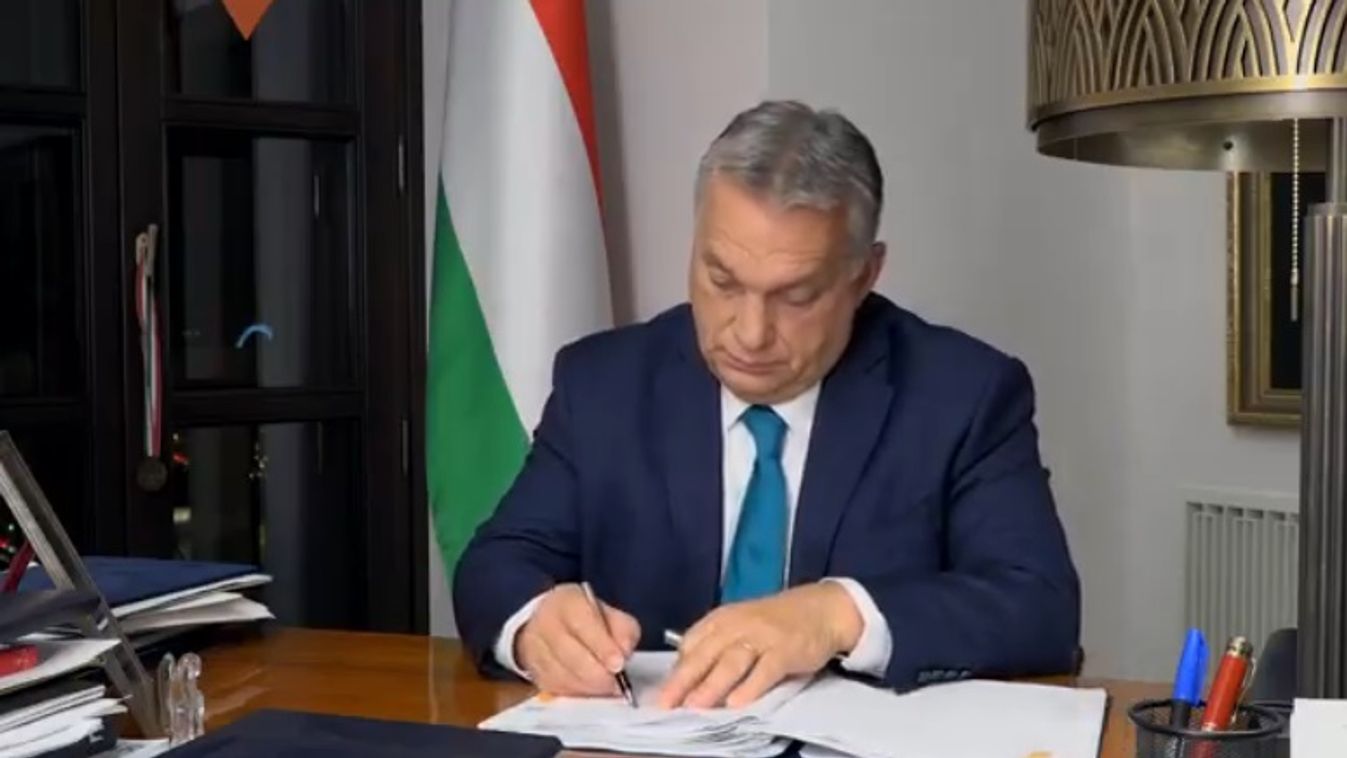 Orbán Viktor: életbe lépnek a korlátozó szabályok (videó)