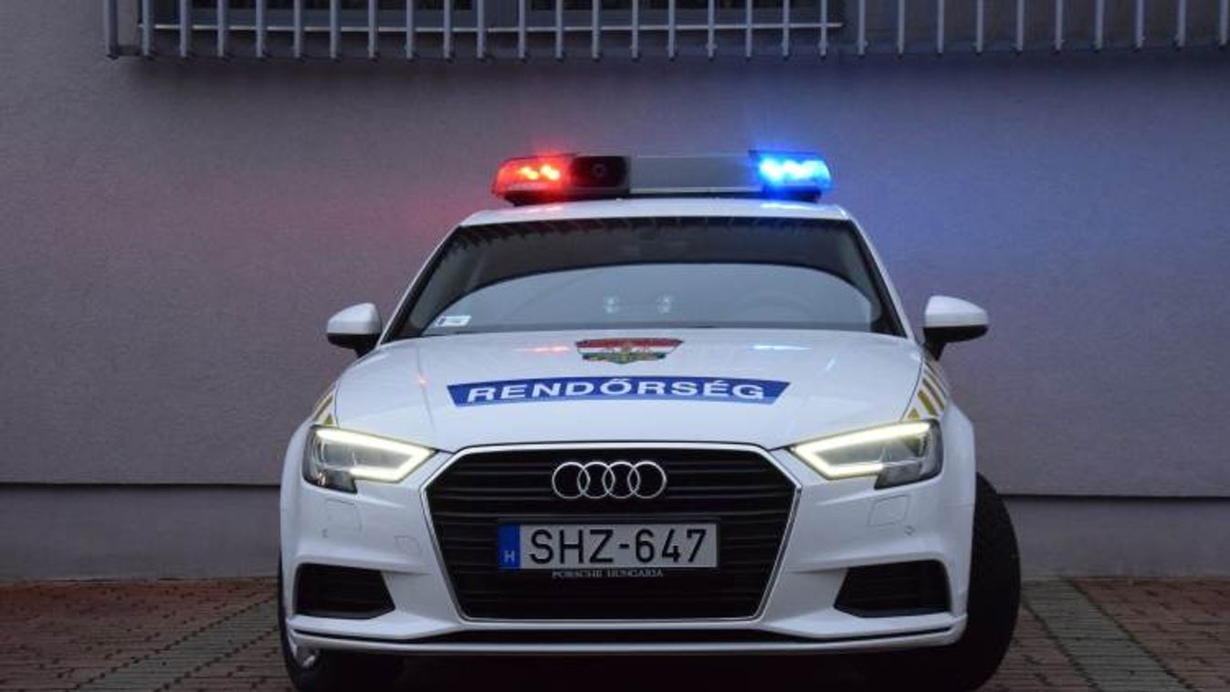 Audi A3-asokkal üldözhetik a zsiványokat a Veszprém megyei rendőrök (videó)