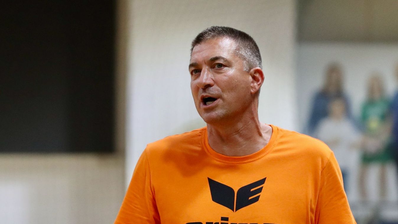 A három évre szerződő Konkoly Csaba a Fejér B.Á.L. Veszprémnél is ...