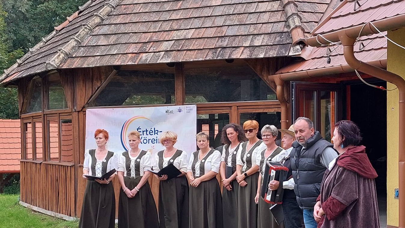 VEOL - A bakonyoszlopiak végiglátogatták értékeiket