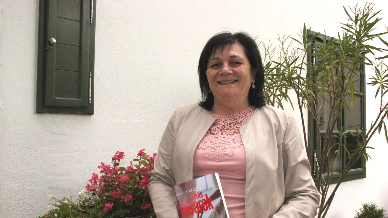 VEOL - Többnyire hazai tájakon játszódik a kisvárosból érkező romantika