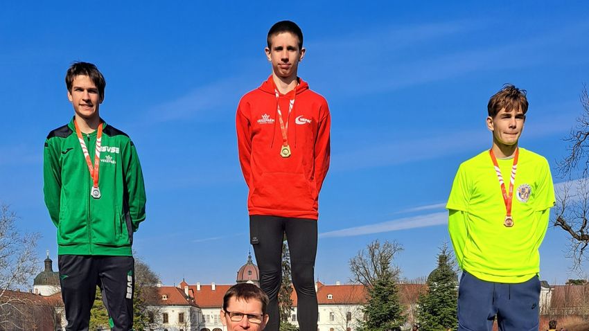 VEOL - Aranyérem a mezei futó ob-ról