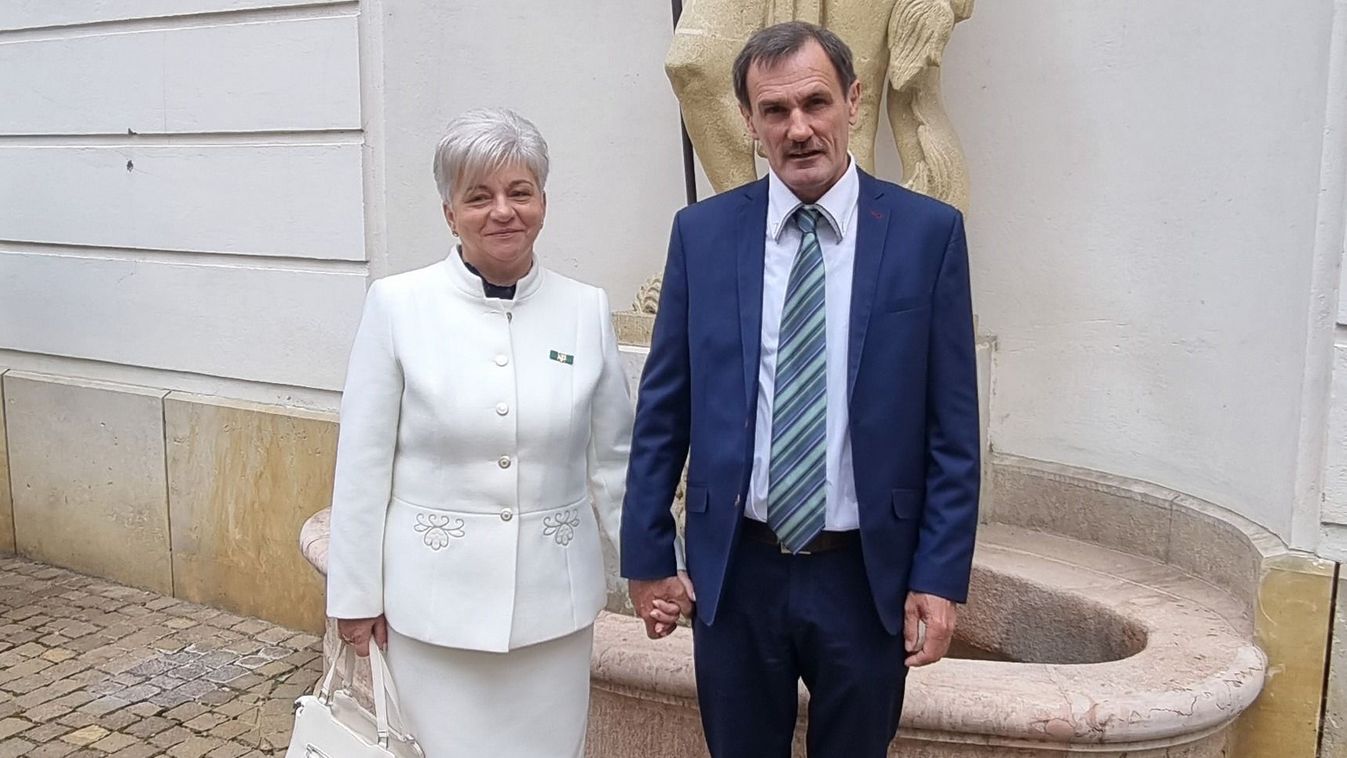 A porvai polgármester az államfői ünnepségen