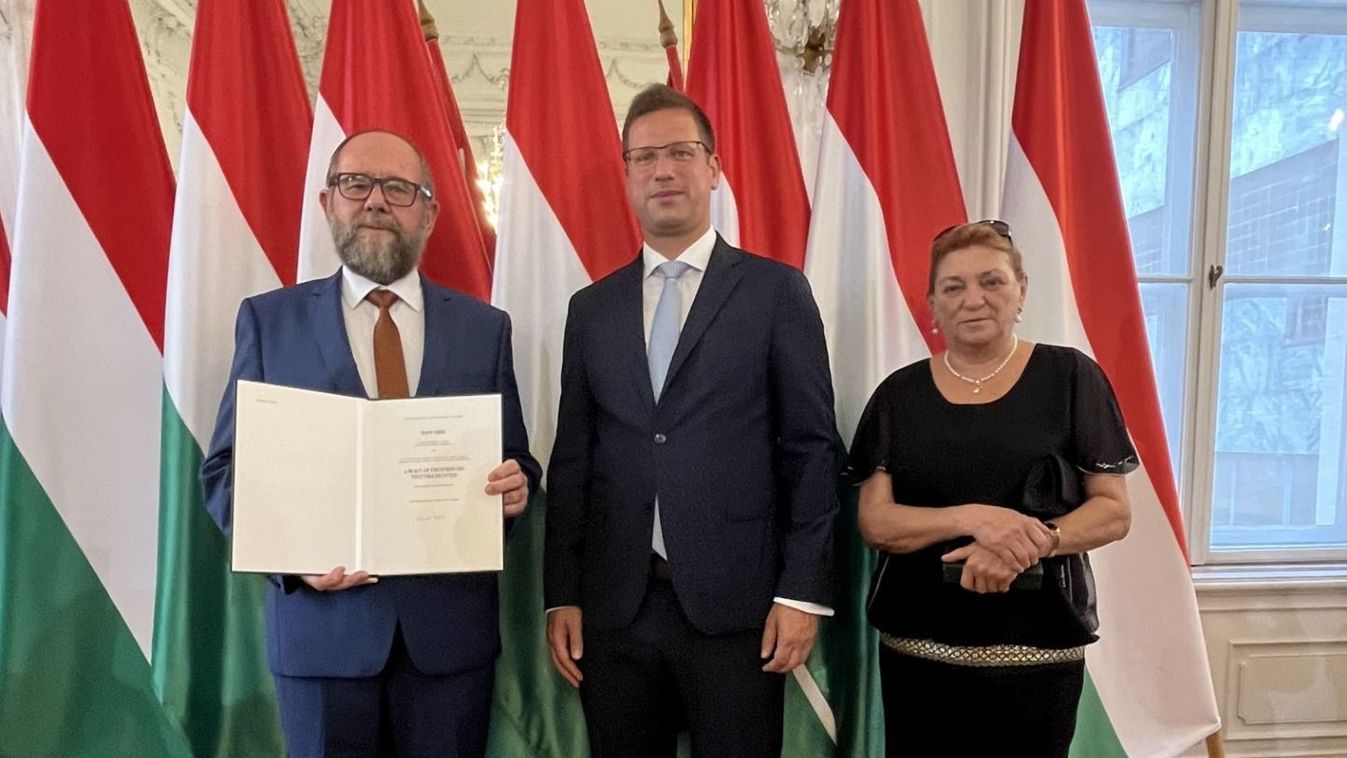 Magyar Érdemrend Tisztikeresztje kitüntetést kapott Papp Imre sümegi ...