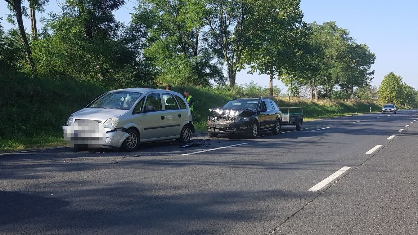 Négy autó karambolozott Devecsernél (frissítve)