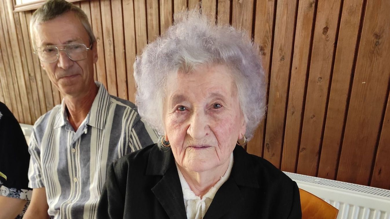 Kilencvenedik születésnap Devecserben