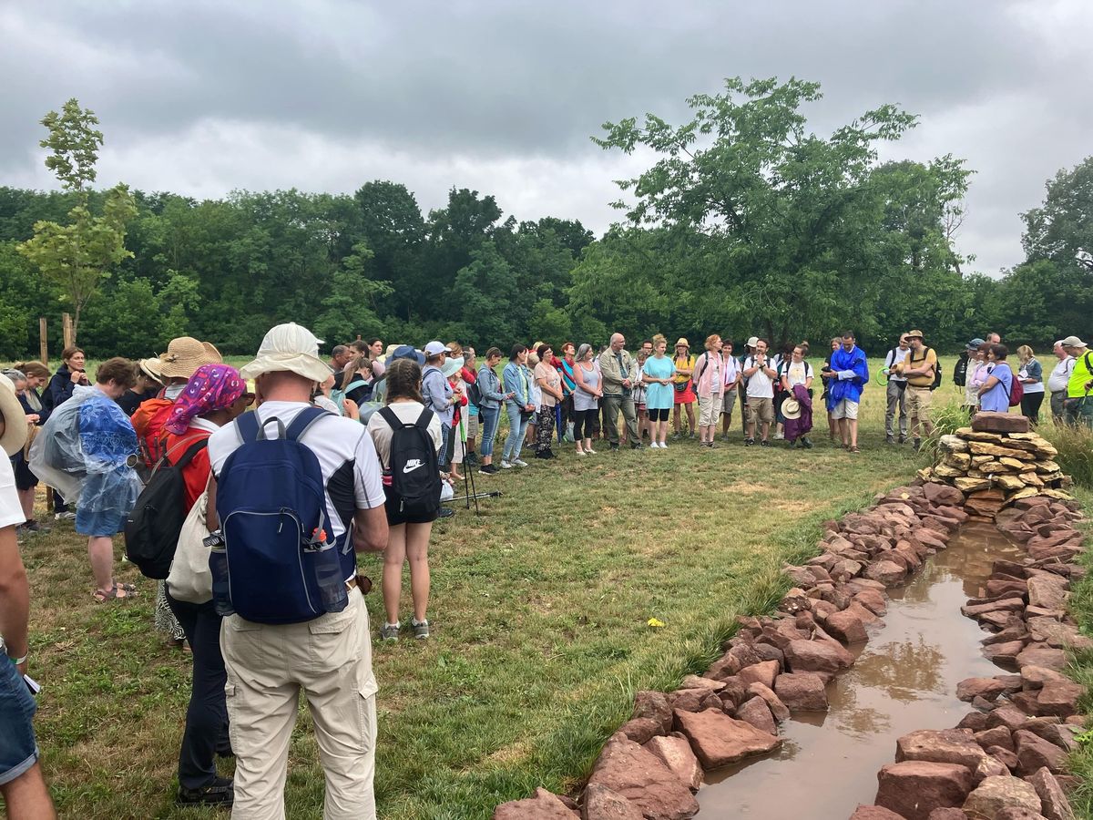 Forrás és áldott hely a Bakonyalja szép falujában