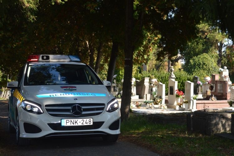 Halottak napja, mindenszentek bűncselekmények a temetőkben