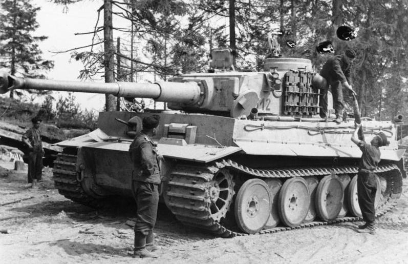 Tigris tank a Balatonban: van alapja a legendának?