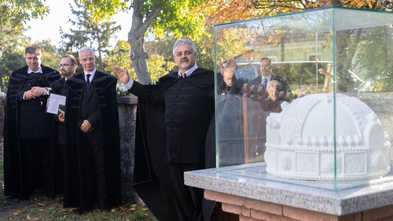 Jubileumi istentisztelet dr. Bikádi László Károlyért