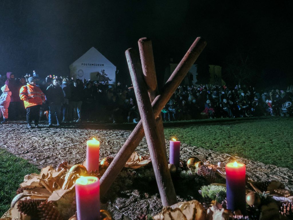 Élő Betlehem Nagyvázsonyban, a Kinizsi várban
